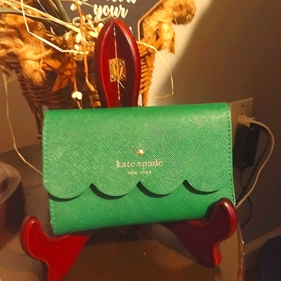 kate spade | Bags | Kate Spade Lilly Ave Kieran Wallet | Poshmark